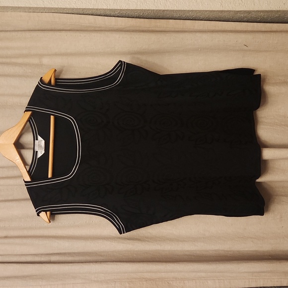 Misook | Tops | Exclusively Misook Womens Tank 2x Blackwhite Rose ...